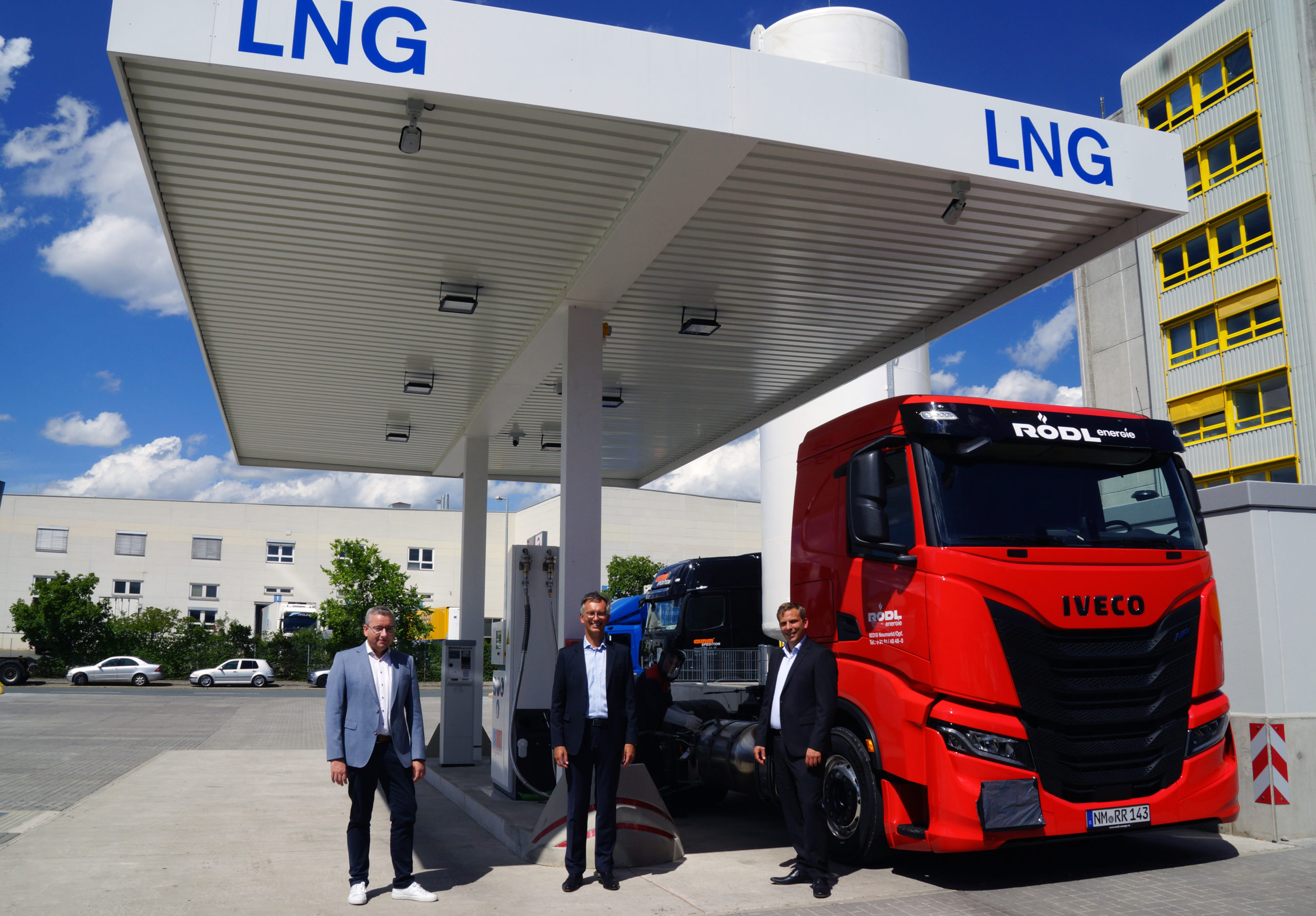 Rödl Energie und BayWa eröffnen LNG-Tankstelle - bayernhafen Nürnberg